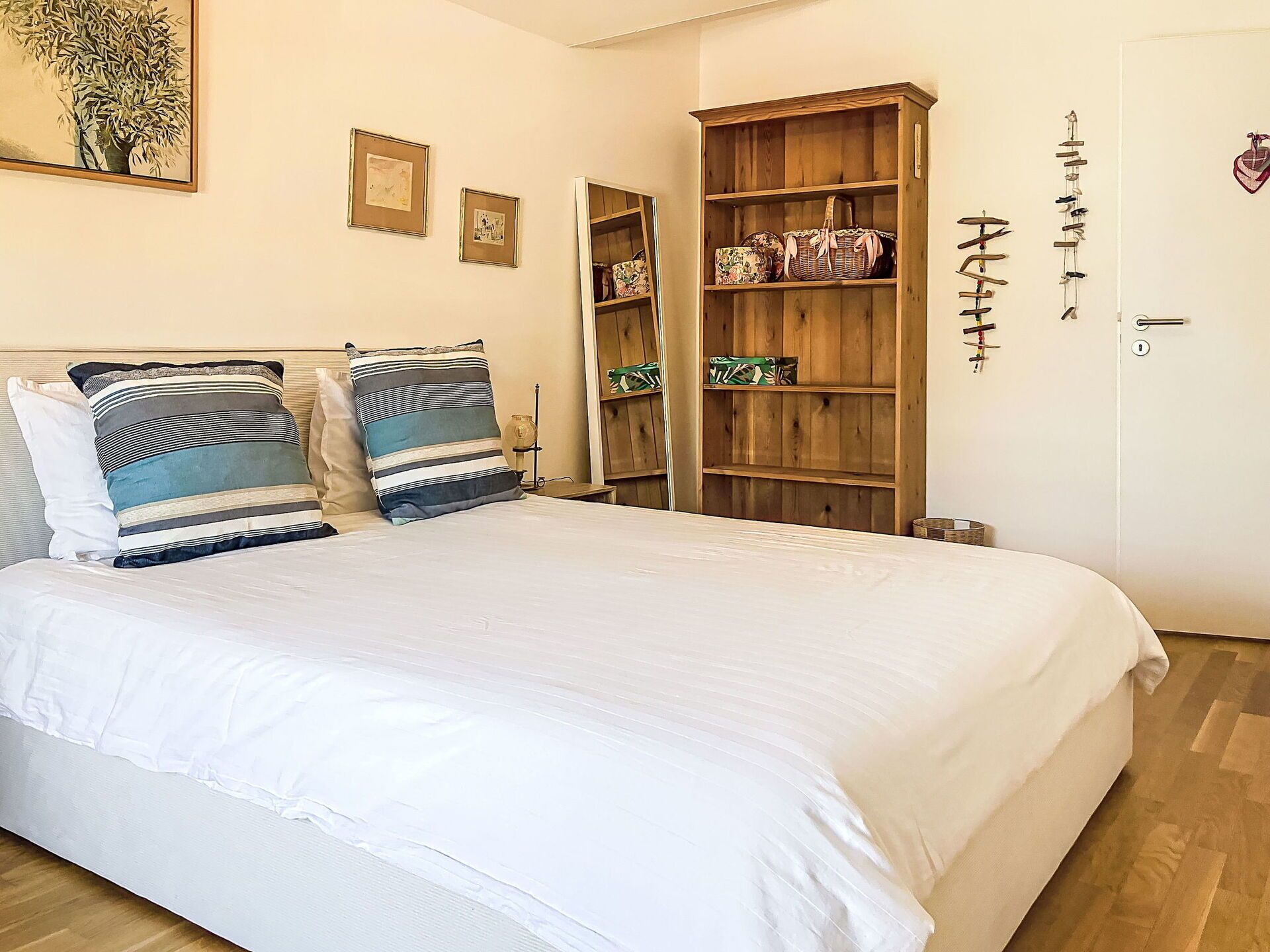 Bonito Apartamento Para 4 Personas Con Wifi, Tv, Balcón, Mascotas Permitida Y Vista Panorámica - Vevey