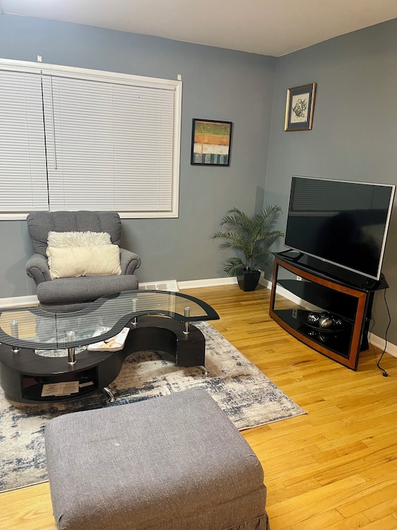 Charming 3-bedroom House With Ac In Beautiful Columbus - Canal Winchester, OH