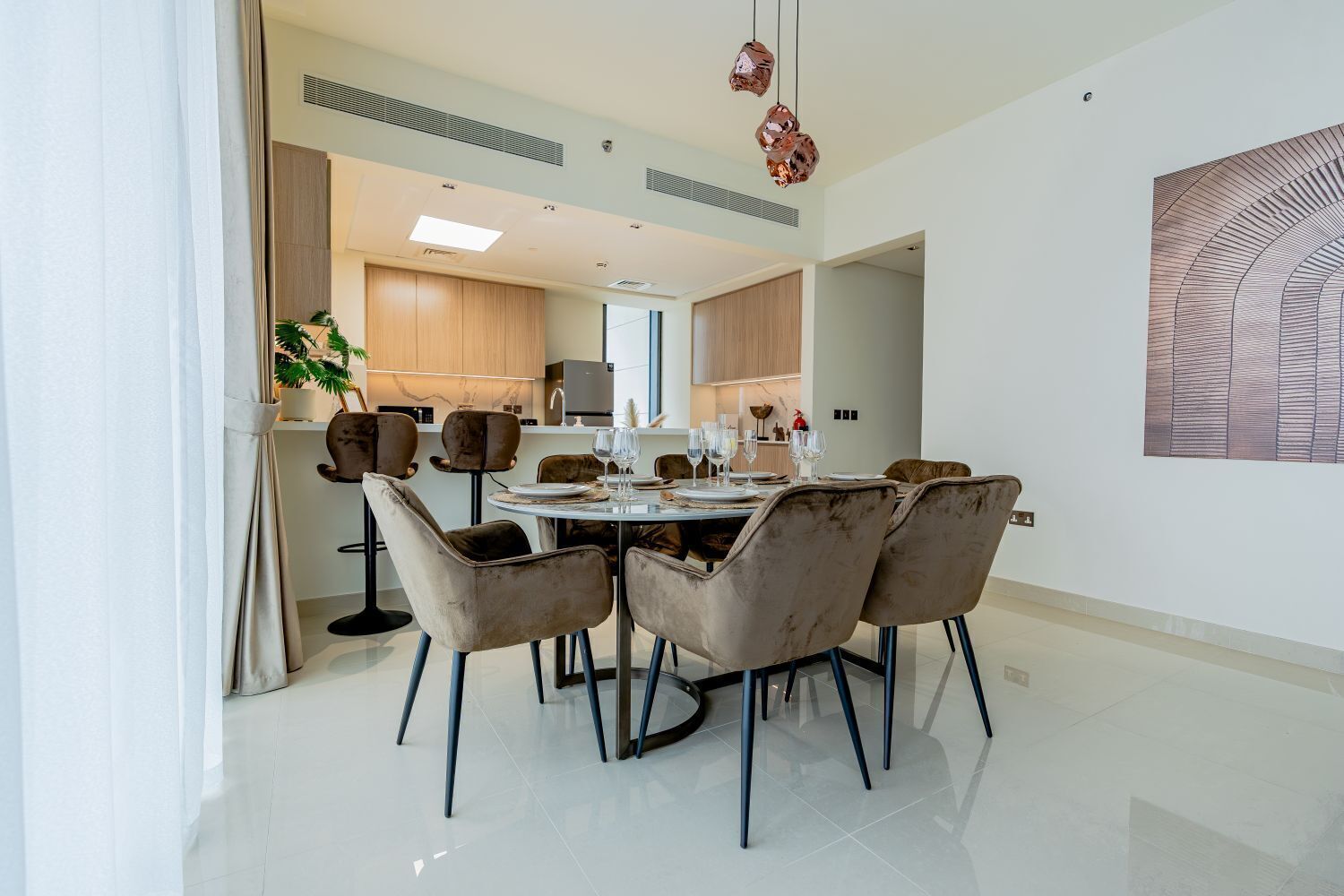 Apartamento superluxo, sacada, vista para a cidade | Sala de jantar