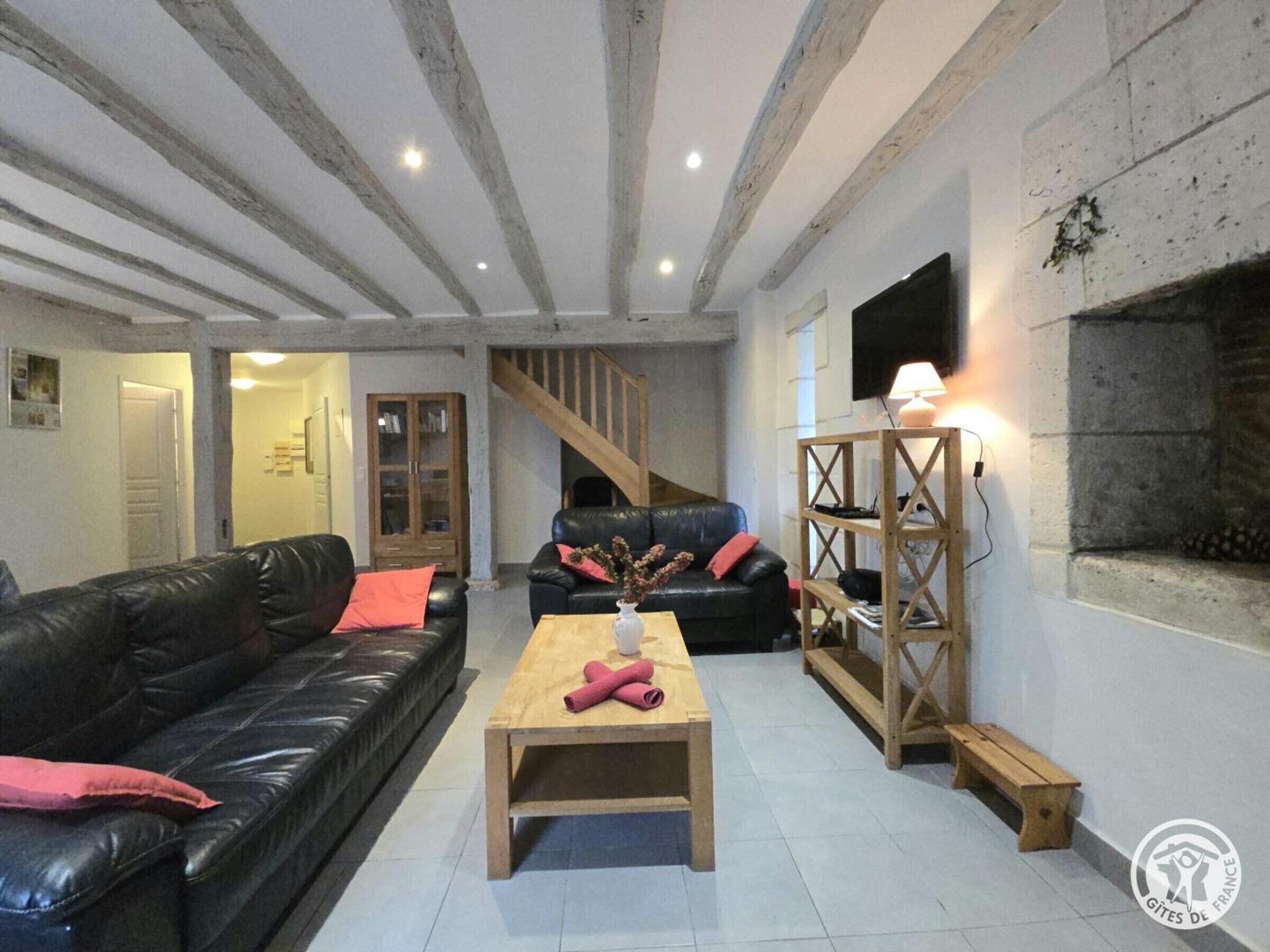 Périgord Cottage With Garden, Wifi & Pets Welcome - Loire