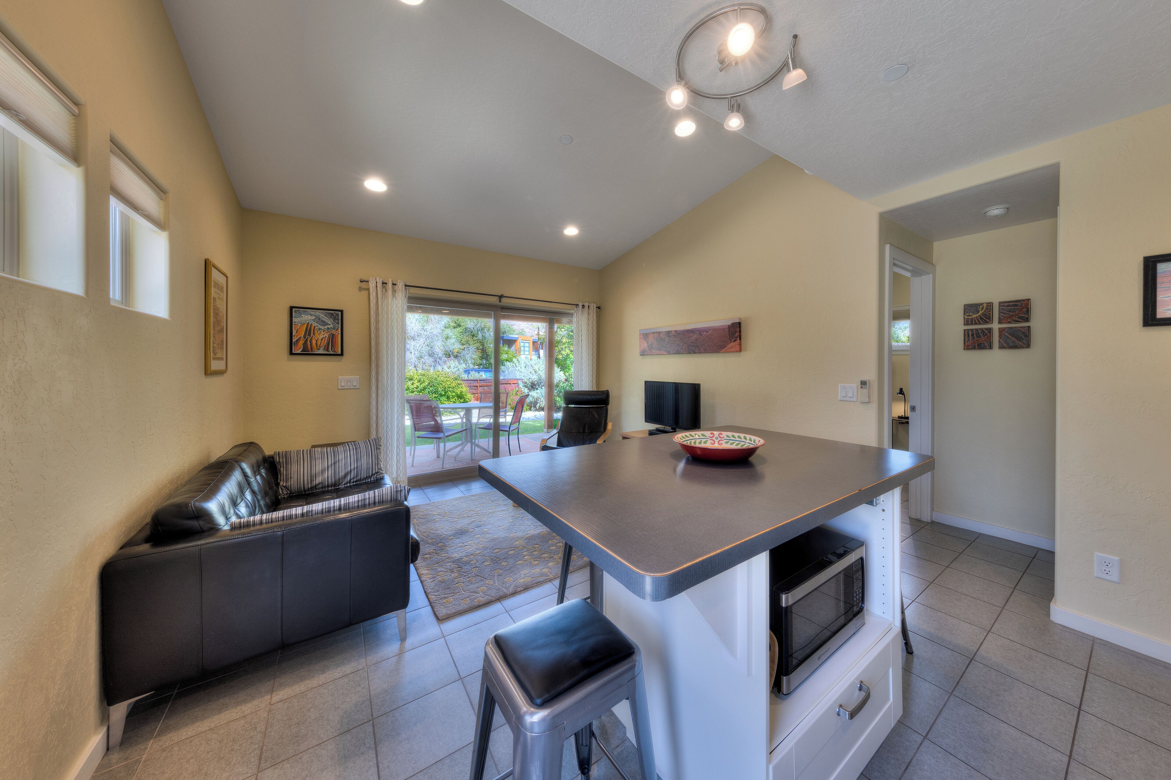 New Listing! The Kayenta | Walkable Downtown Moab Condo - Moab, UT