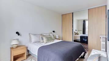 Apartamento | 1 quarto, ferros/tábuas de passar roupa, roupa de cama