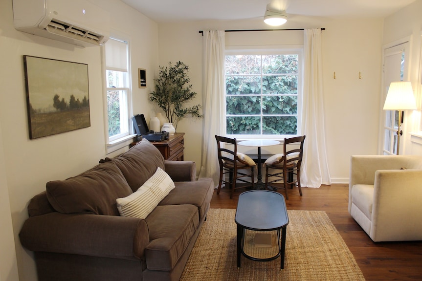 Calm, Cozy Mountain-view Guesthouse With Full Kitchen - Utah