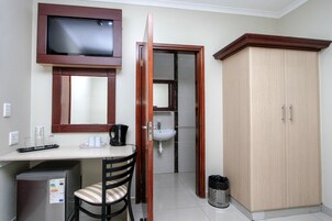 Quarto Duplo de Luxo | Roupa de cama fornecida 