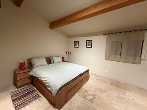 Casa | 3 quartos, com mobília individualizada, roupa de cama fornecida 