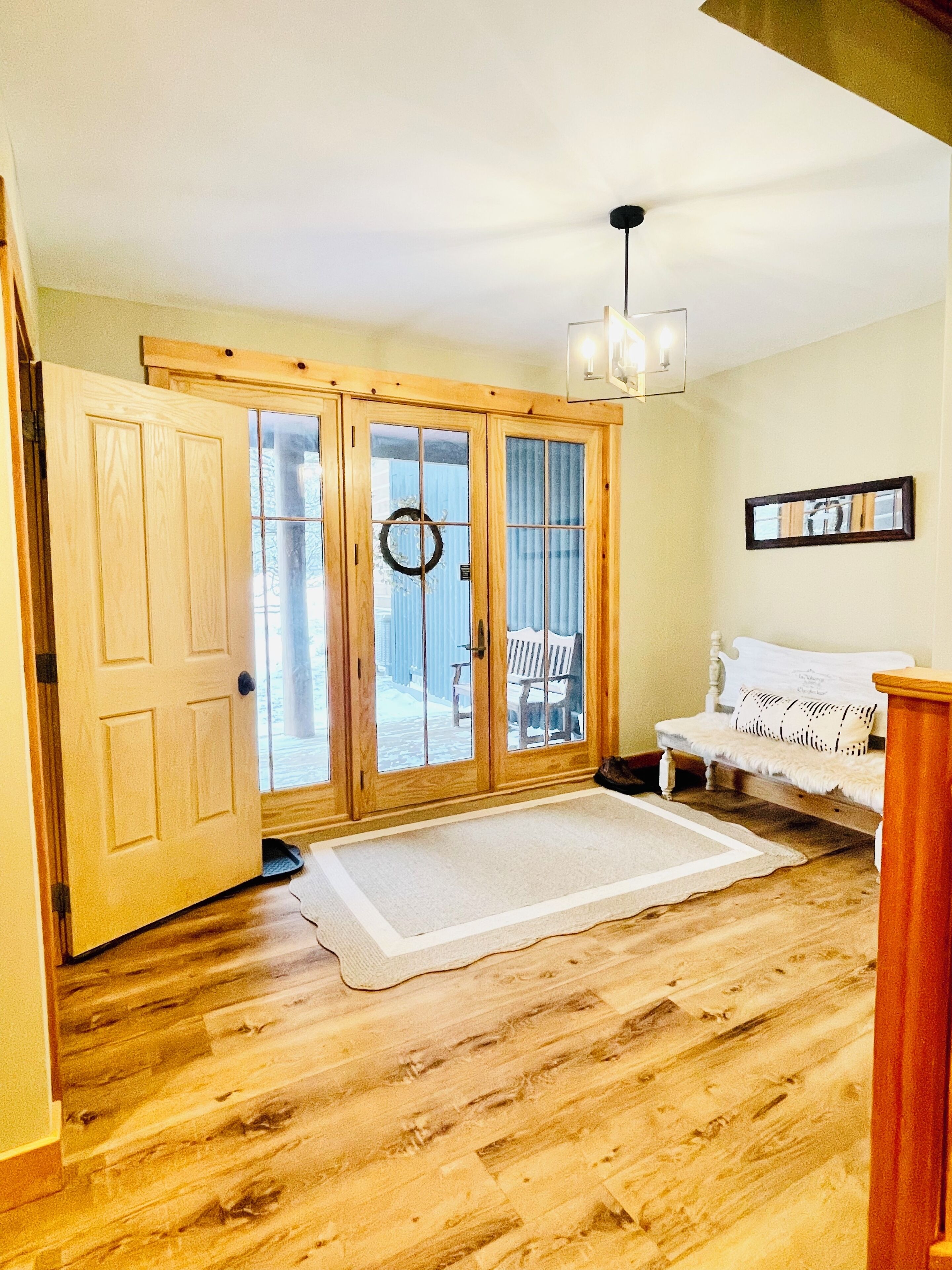 Charming Mountaintop Cabin With Ski In/out, Golf Simulator, New Hot Tub & Arcade - Maryland