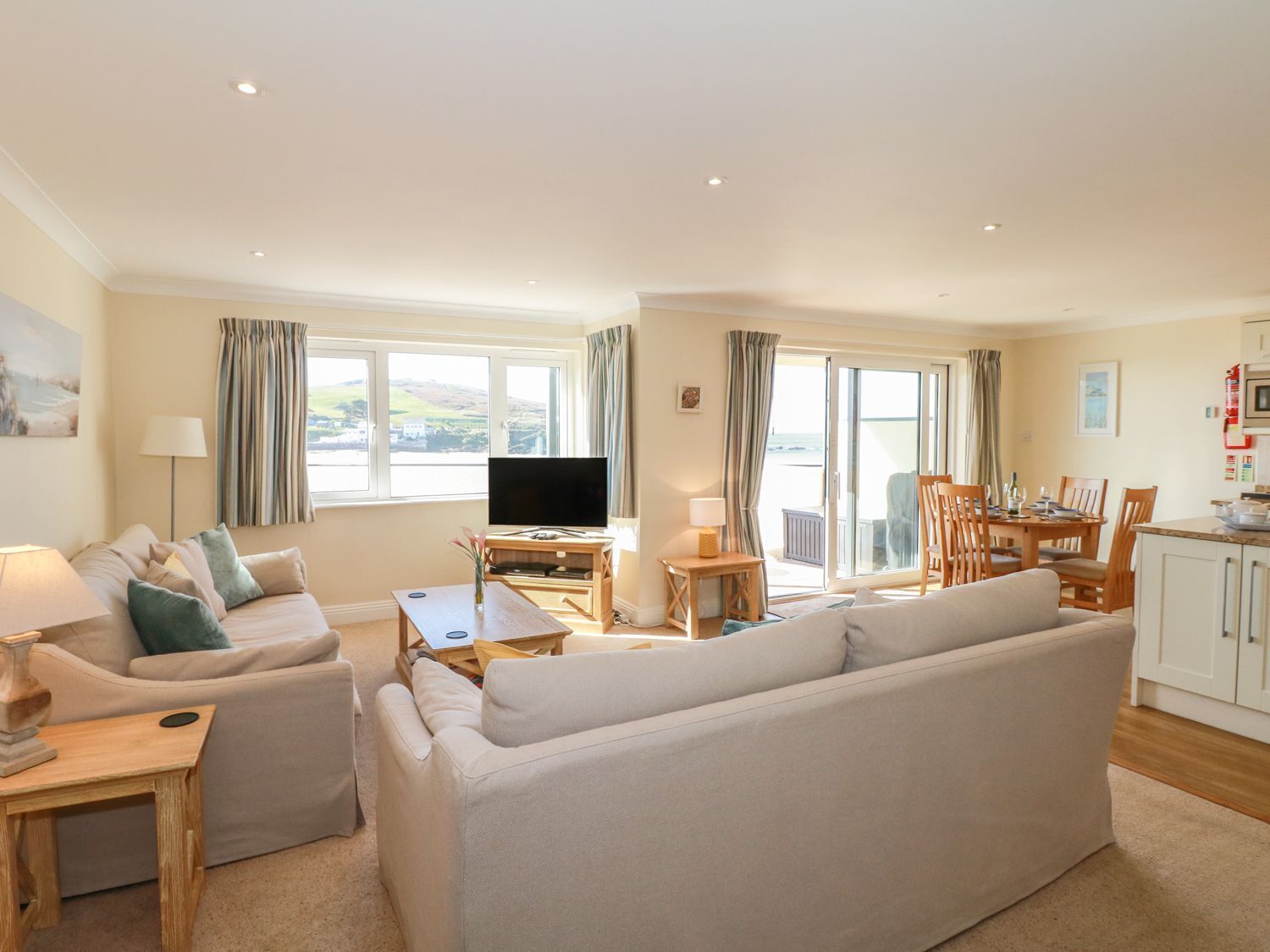 2 Burgh Island Causeway, Family Friendly, With Pool In Bigbury-on-sea - Hope Cove