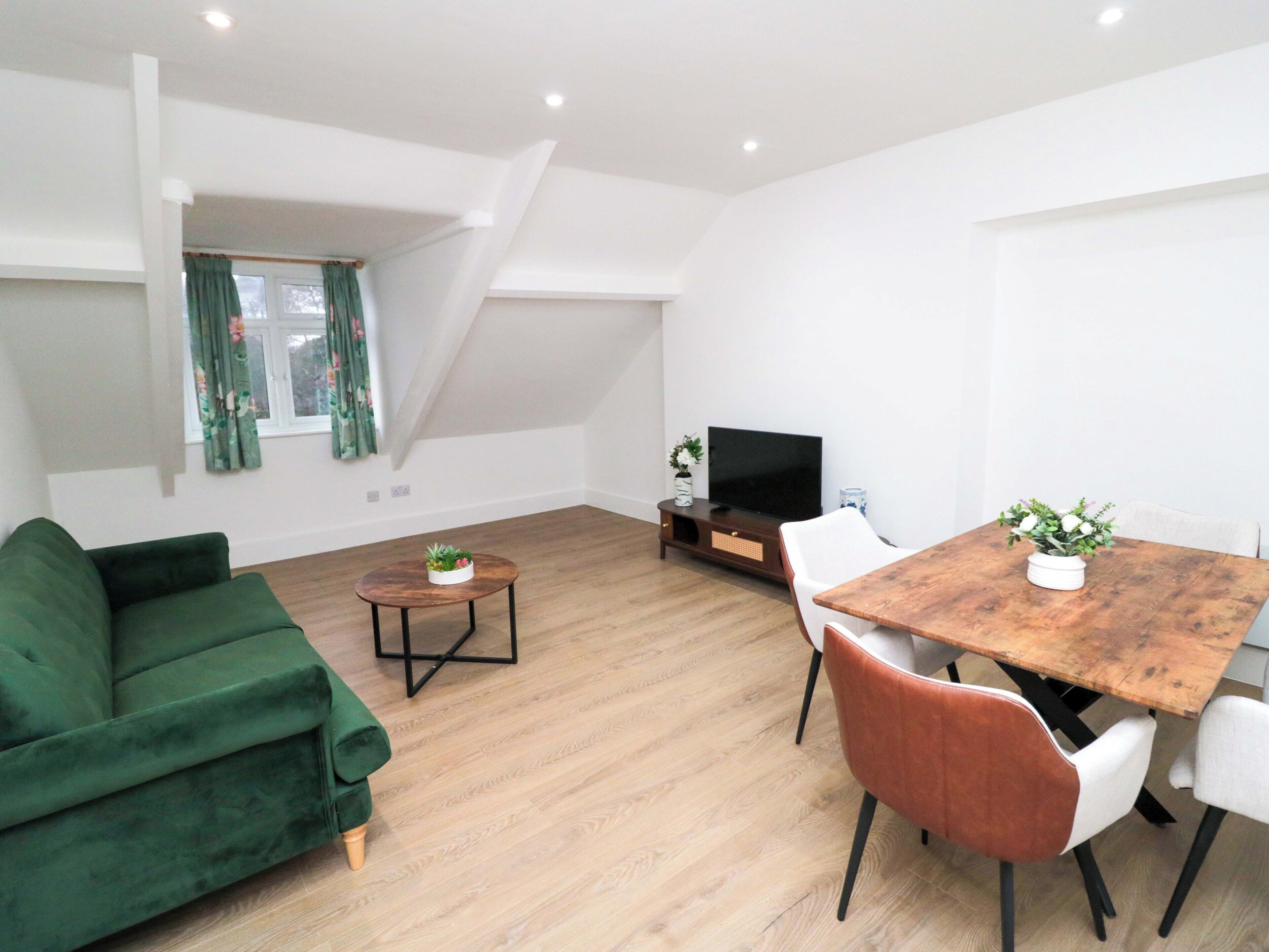 Beachwalk Villa 3, Pet Friendly In Whitby - Sandsend