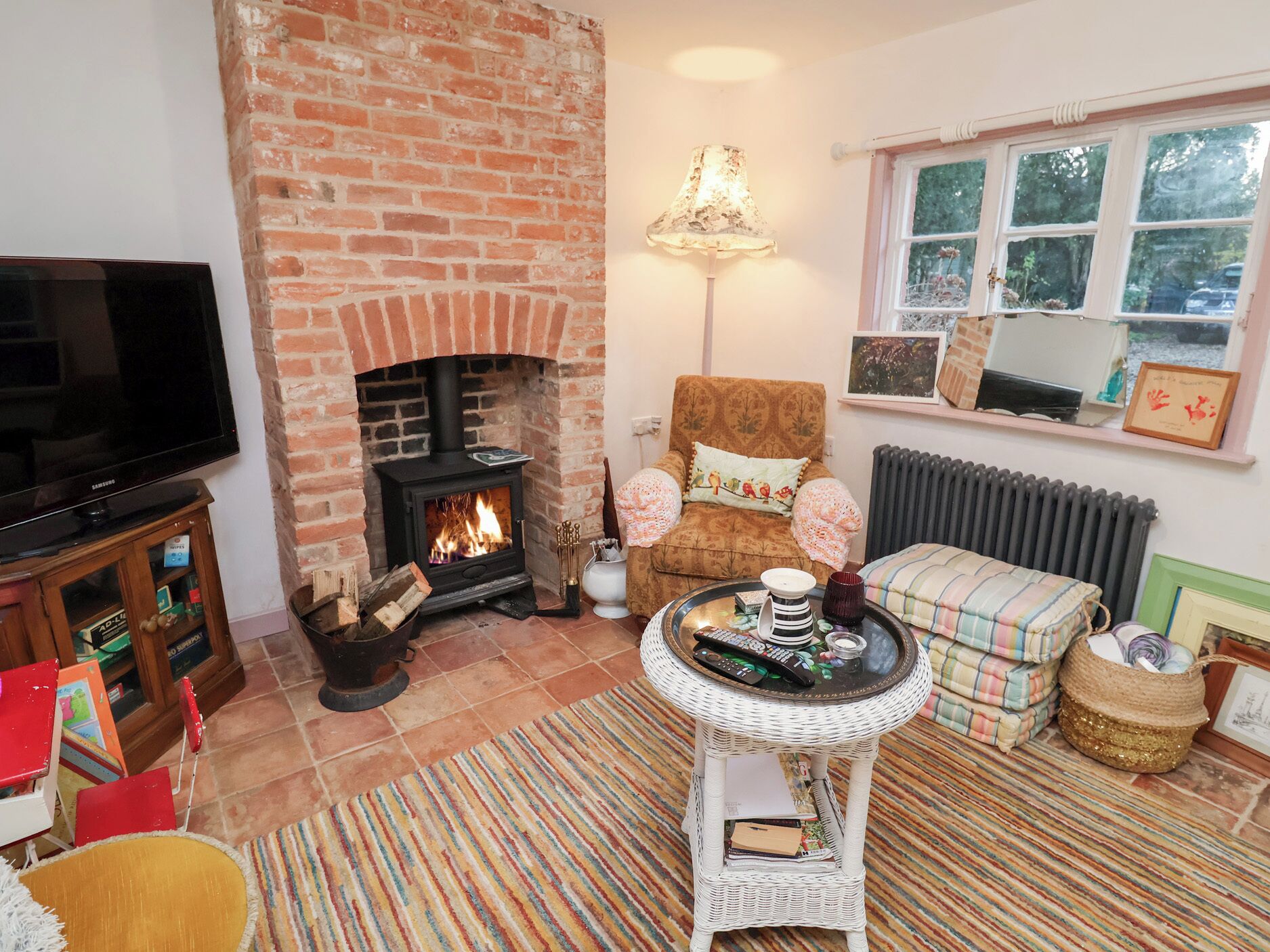 The Hare And Bumblebee Cottage, Pet Friendly, With Open Fire In Eye - Diss