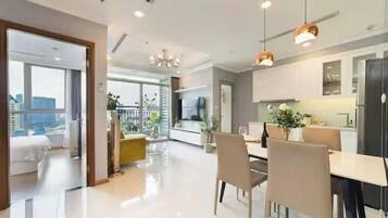 Suite Presidencial, 2 quartos, acesso ao Club Lounge, Vista para a cidade | Lençóis de algodão egípcio, roupa de alta qualidade, edredões de penas