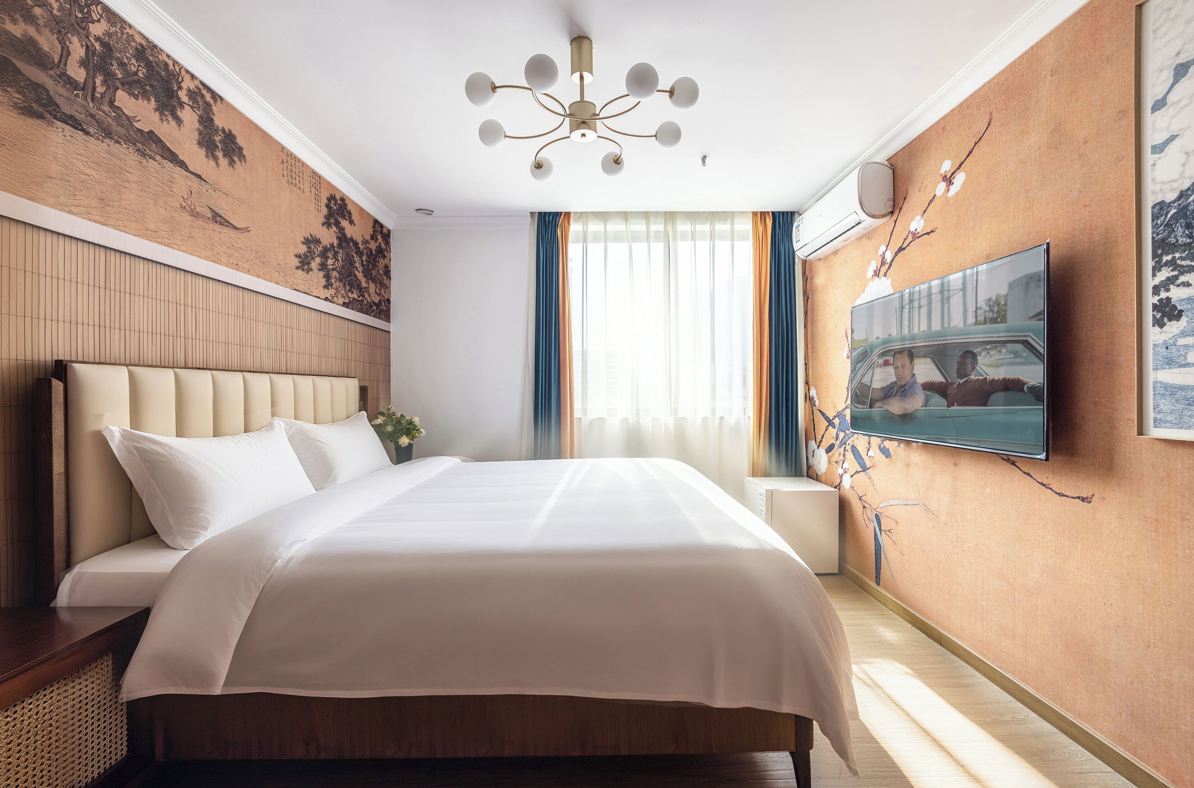 Quarto casal básico, vista para a cidade | Wi-Fi de cortesia