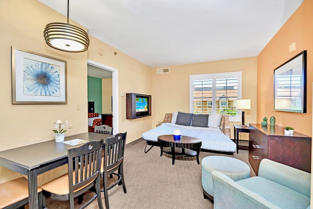 Condo With Hot Tub And Pool - Orlando, FL