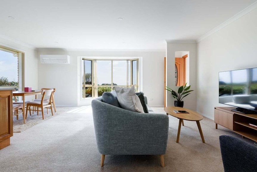 Steps From The Hospital In Burnie - 薩默塞特