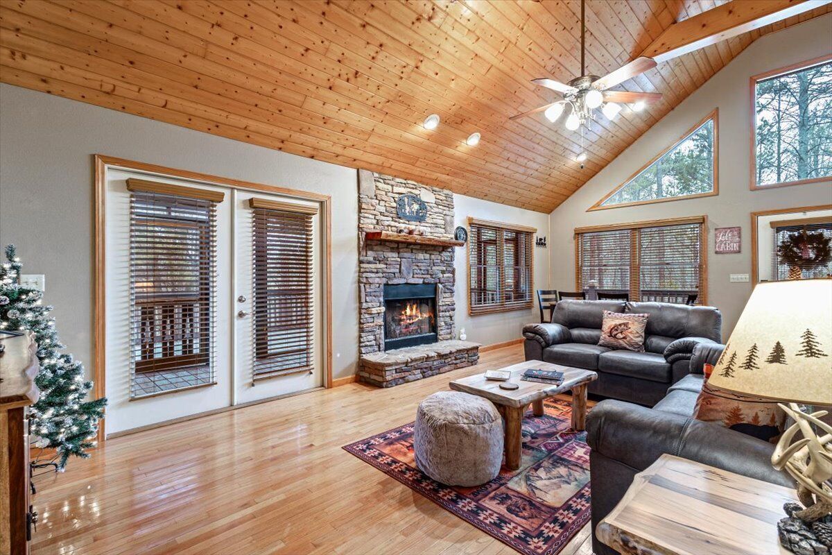 Starry Night Hollow In Murphy, Nc By Lees Acres - Murphy, NC