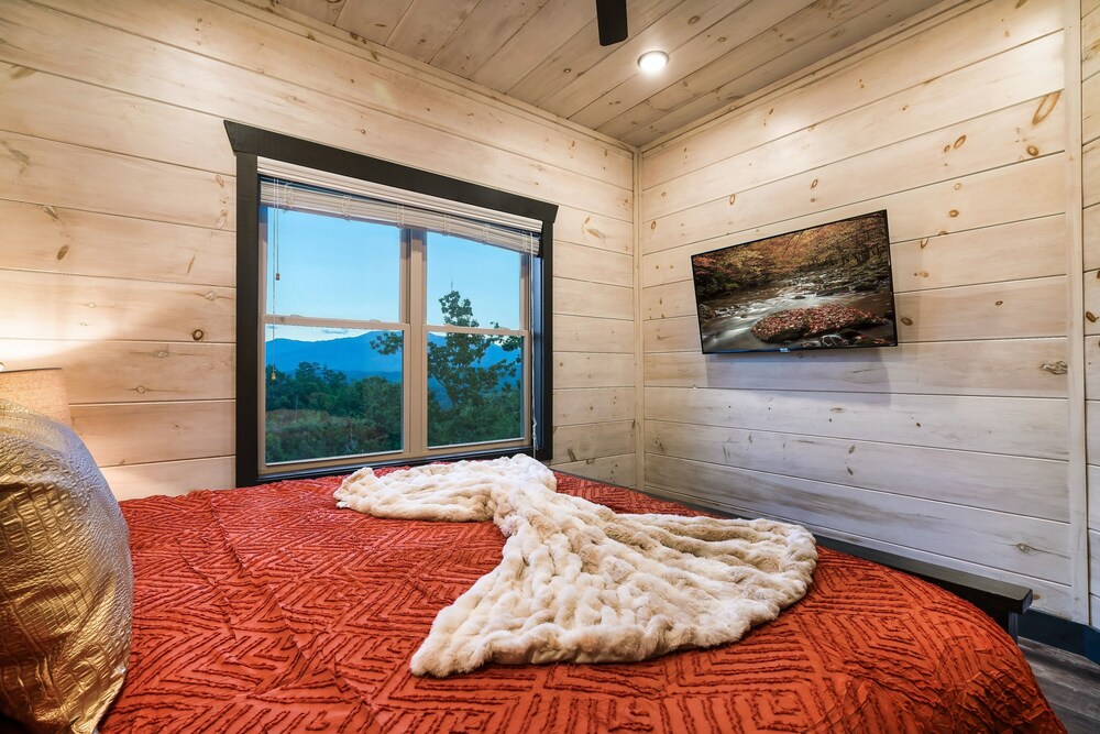 NEW! 5-bedroom, pool, infinity table, pool table - ClubHouse - Aktuelle ...