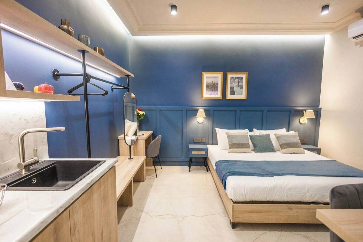 Quarto Duplo Standard | Cortinas/cortinados opacos, ferro/tábua de engomar, Wi-fi grátis