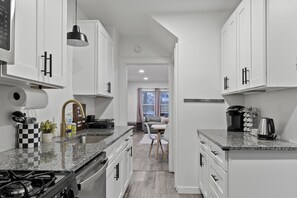 Elevated Royal Oak Stay! Downtown Entertainment Reviews, Deals & Photos ...