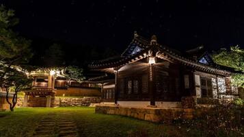 Suite Júnior, vista para o pátio | Exterior