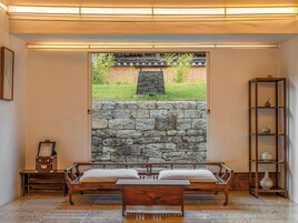 Suite Premium, vista para o pátio | Cofre no quarto, quartos insonorizados, Wi-fi grátis 