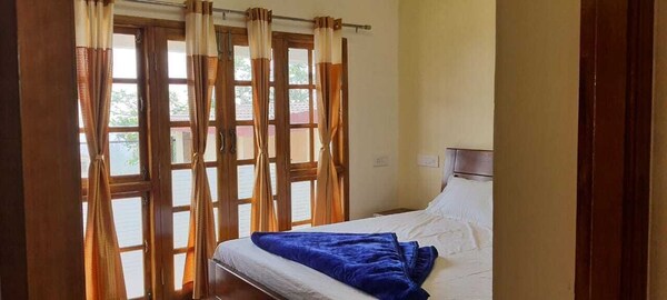 Aristo Clouds King Suite - Kodaikanal
