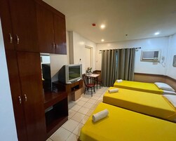 Quarto Triplo Standard | Wi-fi grátis, roupa de cama fornecida 