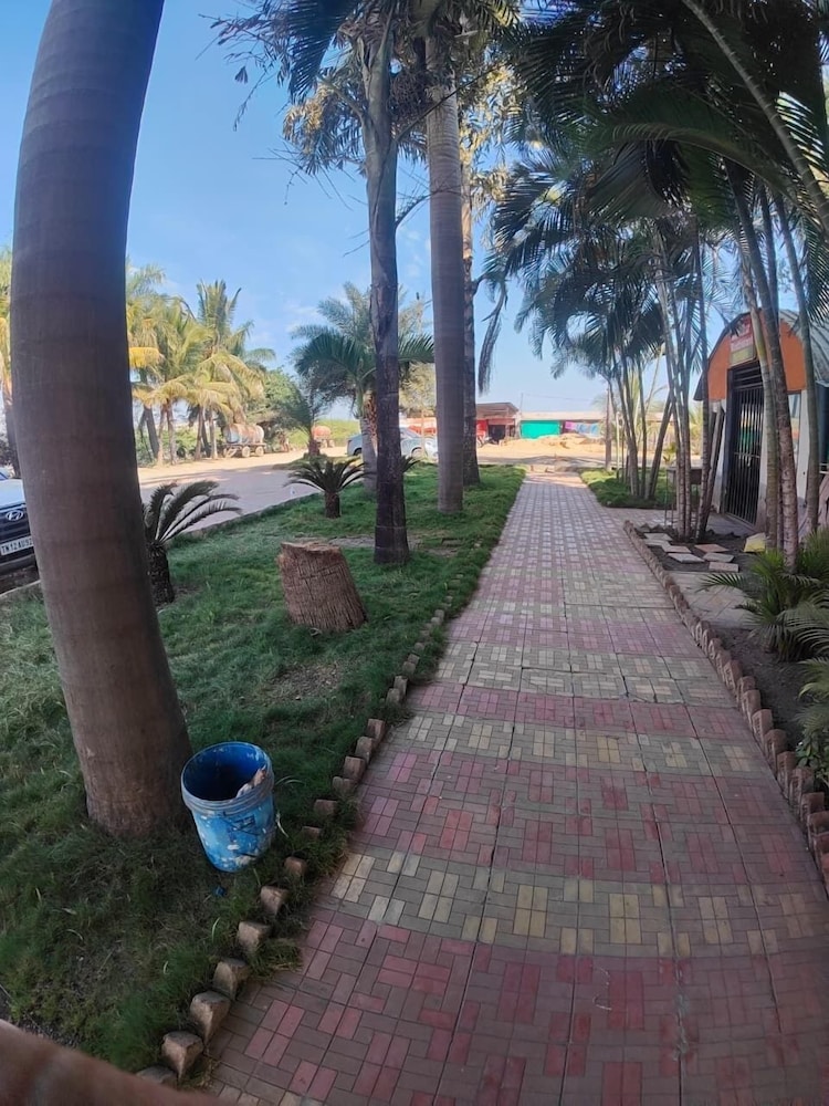 Sai Seva Inn - Shirdi