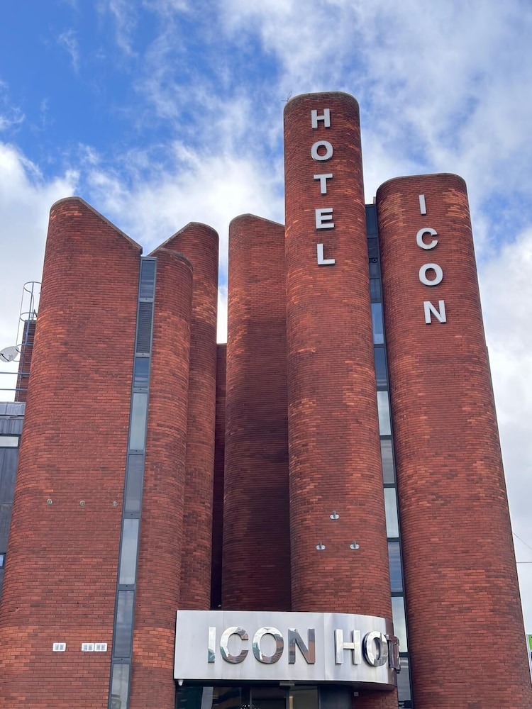 Icon Hotel - Luton