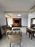 Quarto Duplo | Roupa hipoalergénica, secretária