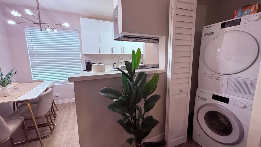 Oneluxstay 1br Home Near The Beach - Los Angeles, CA