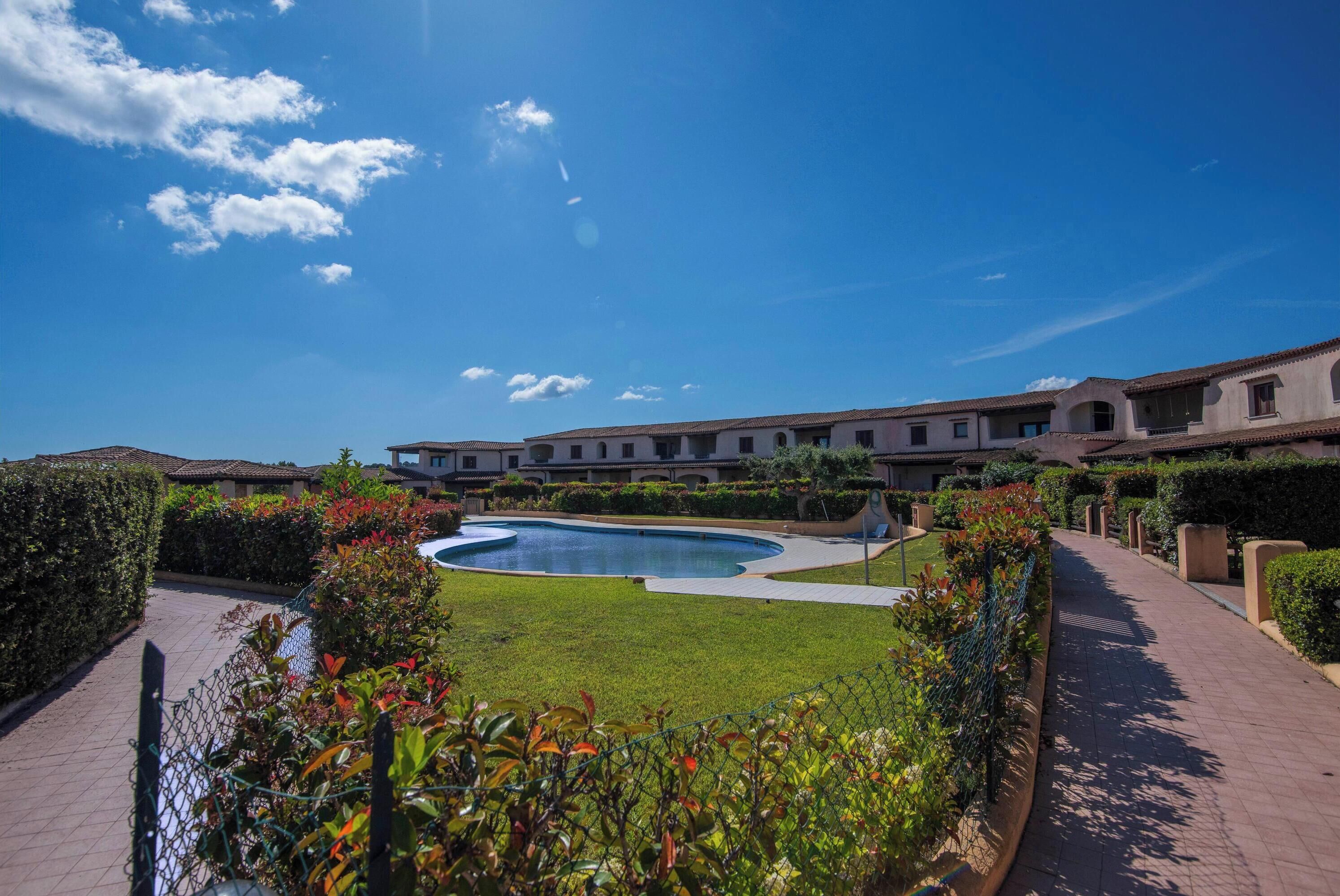 Piscina exterior sazonal 