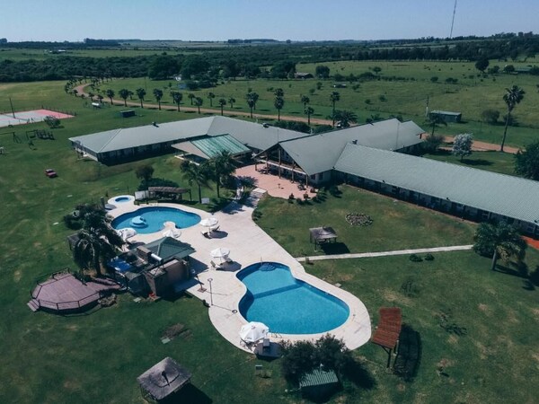 Los Naranjos Hotel - Salto Department