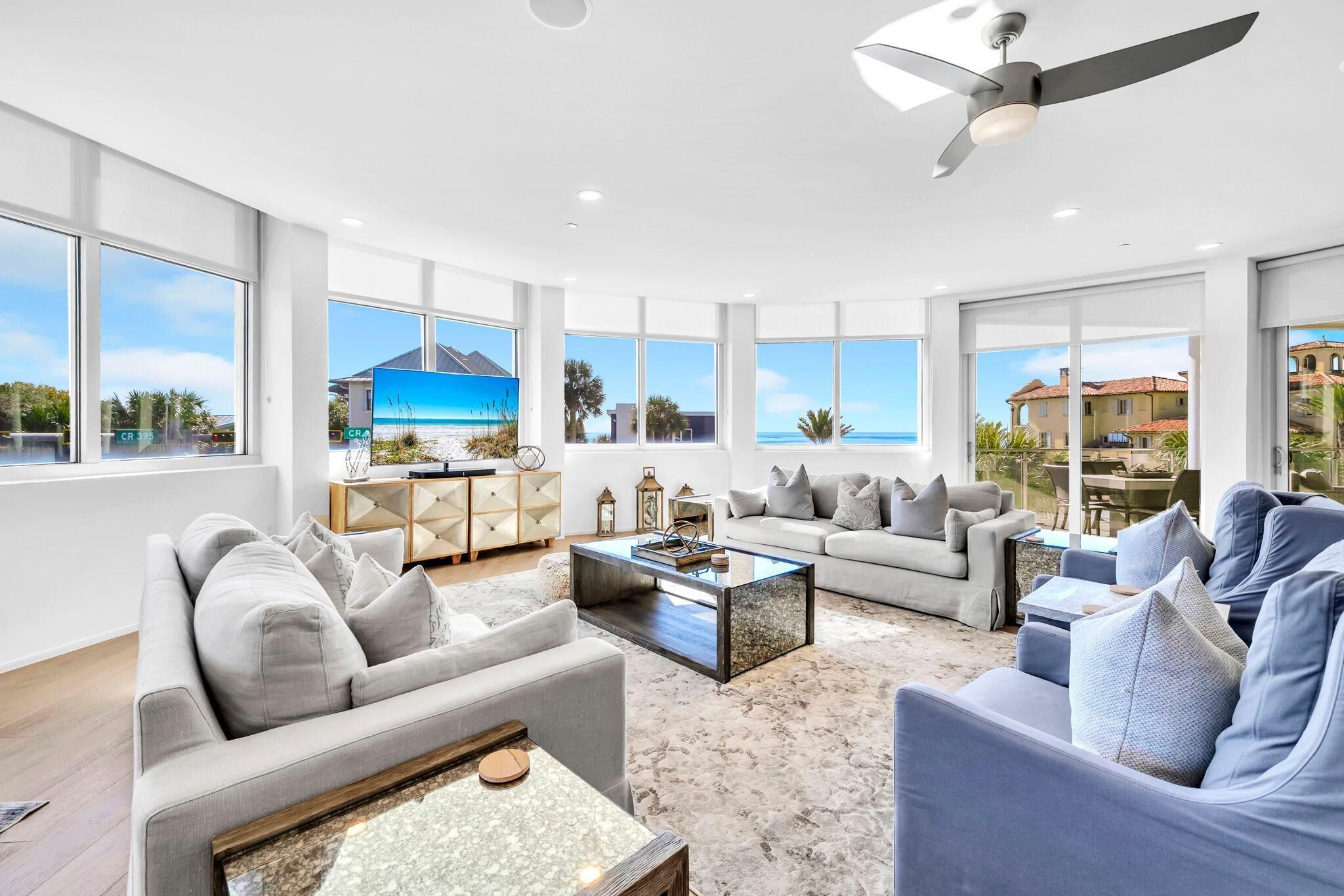 Condo, várias camas (Viridian 201) | Área de estar