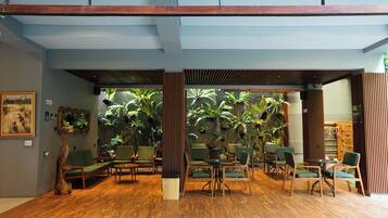 Smart TV 43 polegadas com canais digitais