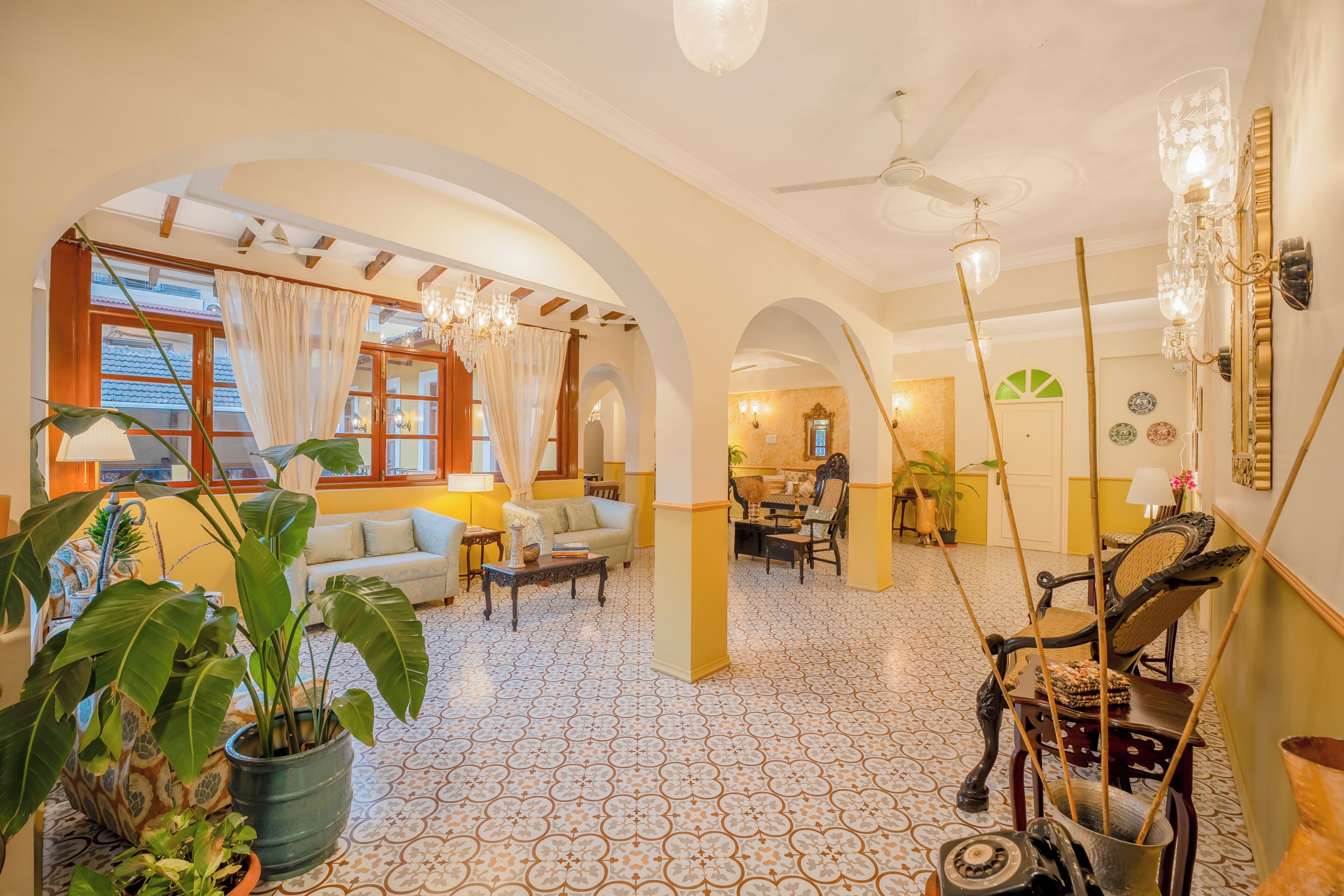 Área de estar no saguão