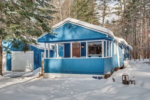 All-Season Getaway in Tamworth: Pets Welcome! Reviews, Deals & Photos ...