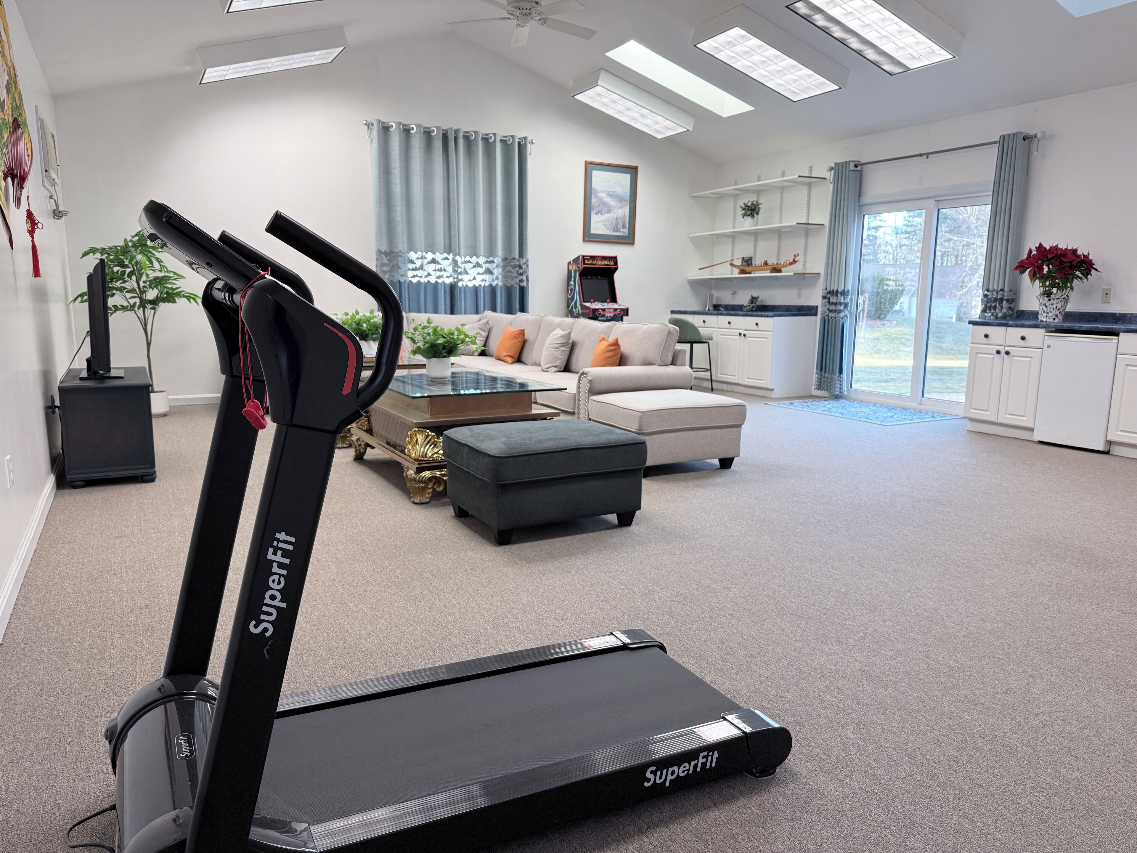 Spacious 5 Bedroom Dover House - Dover, NH