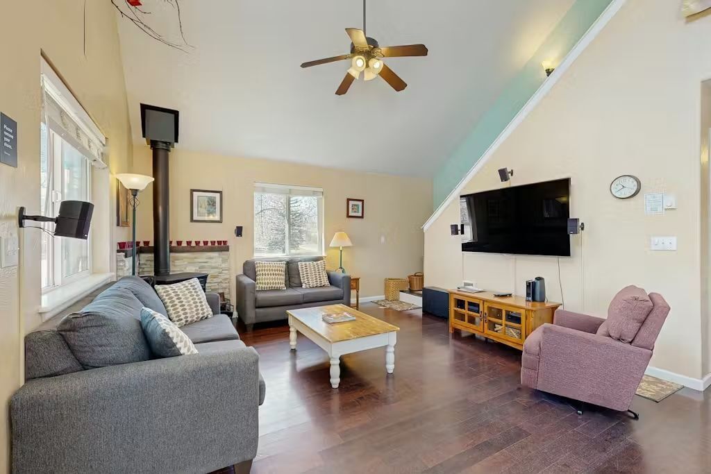 Gunni Getaway | Pet-friendly Walkable To Downtown - Gunnison, CO