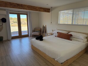 Casa Nova Romantic private Desert Escape With EV Charger 20 Min to ...