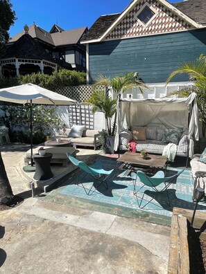 Iconic Echo Park Victorian-Craftsman Private Pool + Designer ...