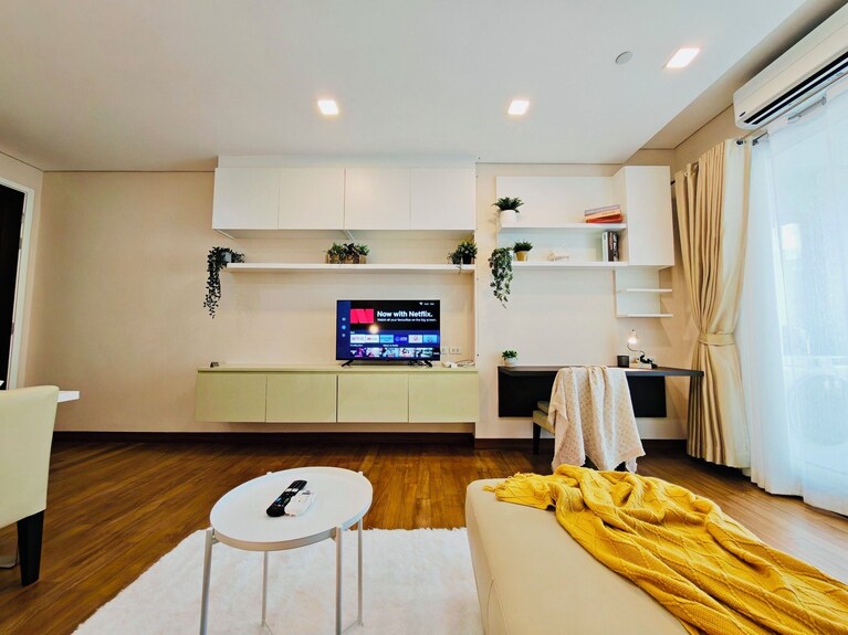 Spacious Cozy 1br Bathtub, Heart Of Thonglor, 48sqm, Infinity Pool - Bangkok