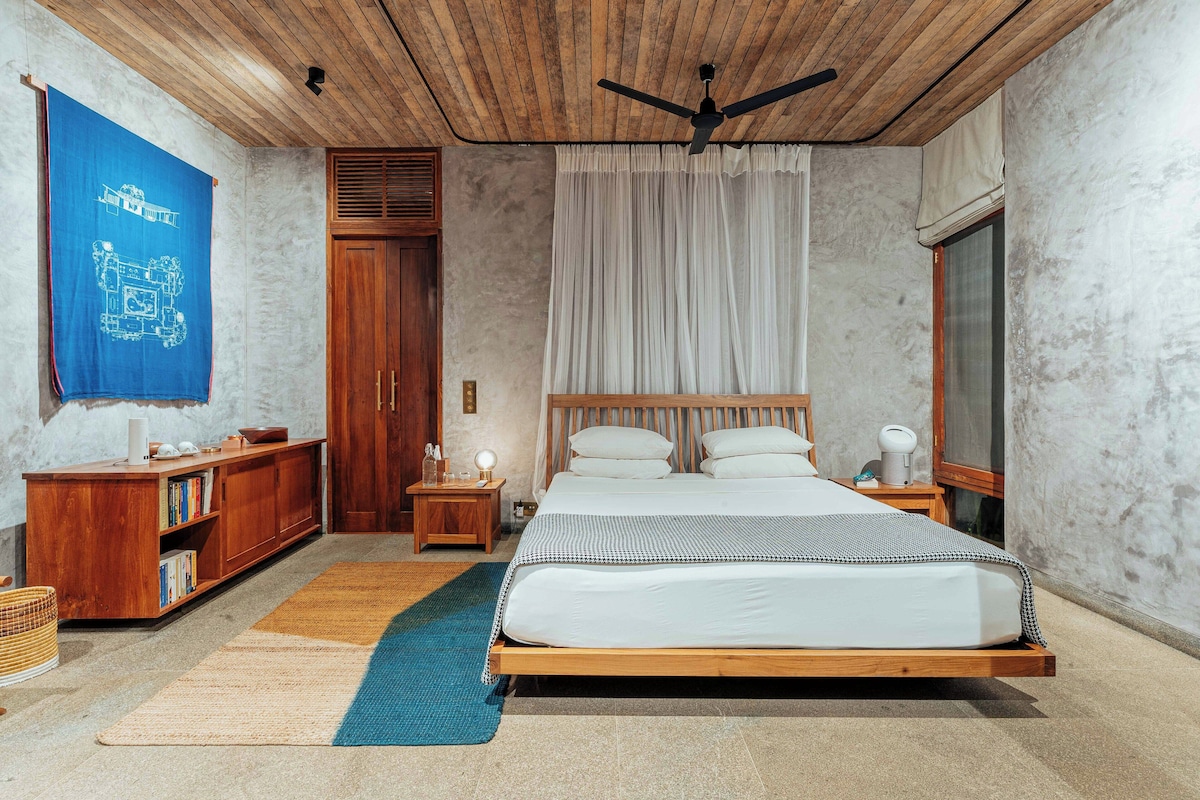 Quarto casal standard, varanda, vista para o jardim | Frigobar, cofres nos quartos, Wi-Fi de cortesia