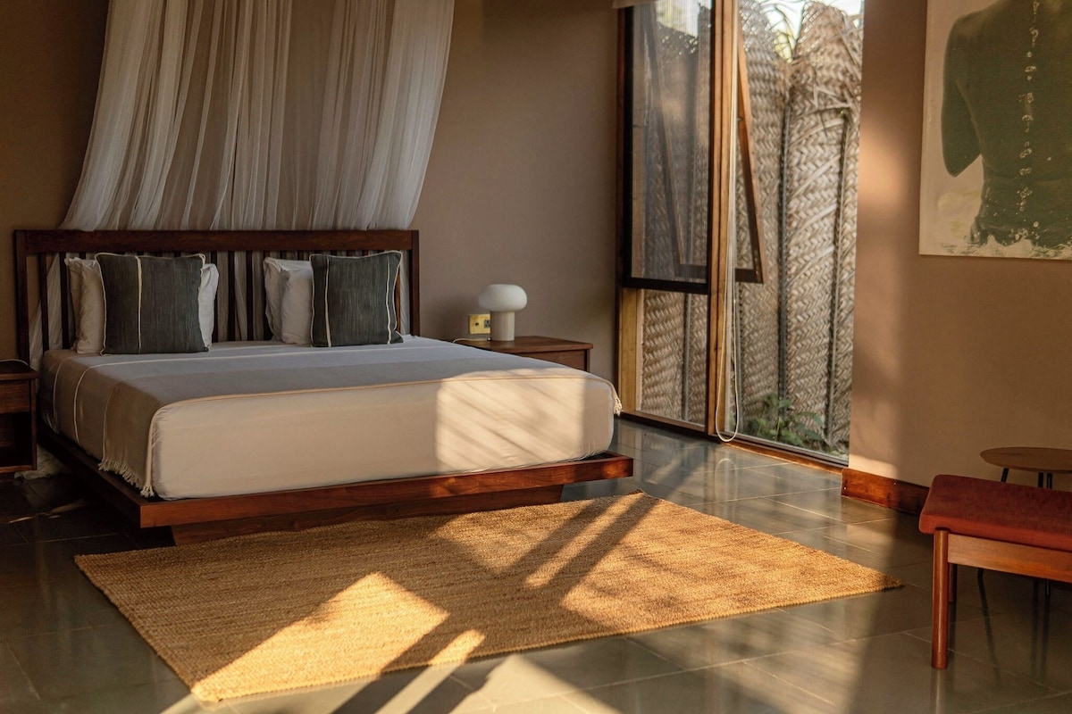 Quarto casal standard, varanda, vista para o jardim | Frigobar, cofres nos quartos, Wi-Fi de cortesia
