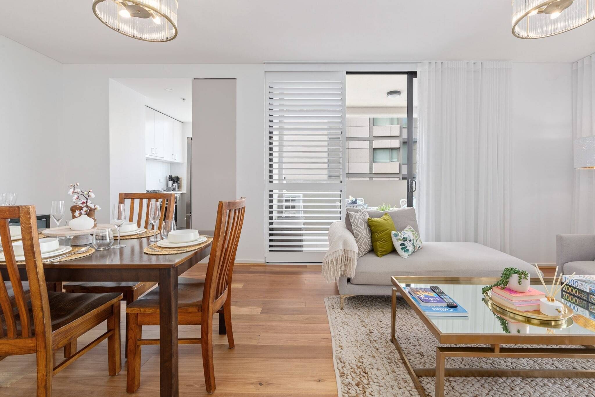 Central Redfern Home With Balcony Escape - Rosebery