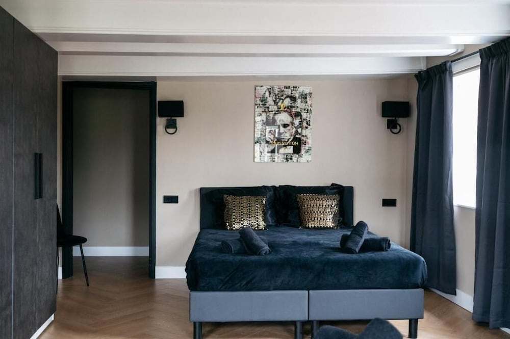 Hotel 83 - Amsterdam