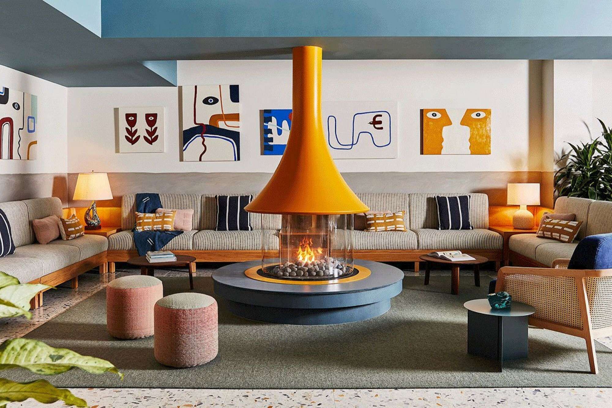 Near Newport Harbor + On-site Dining. Pool. Bikes. - Newport, RI