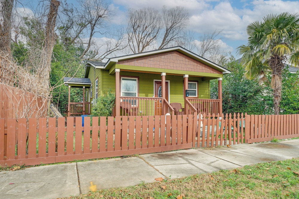 1 Mi To Wilmington Riverwalk: Getaway W/ Gas Grill - Wilmington, NC