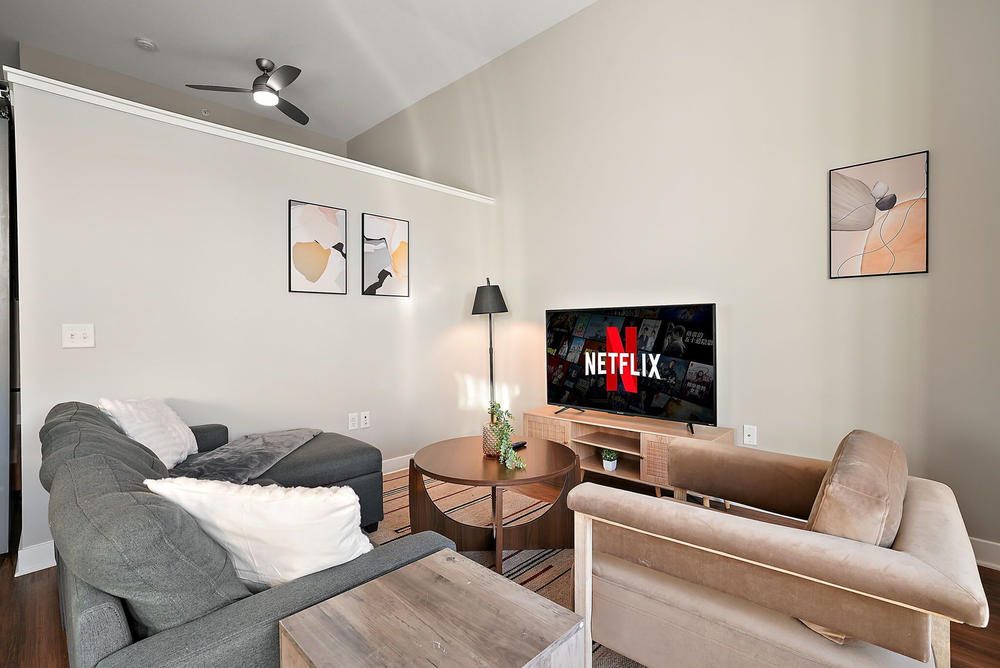 Cozysuites Marquee 1br W/ Pool & Gym | King Bed - Marais poitevin