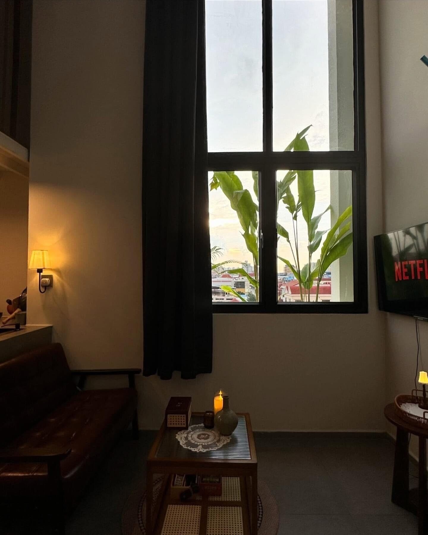 Cozy And Warm 1-bedroom Hotel With Ac In The Middle Of Phnom Penh City - Phnom Penh