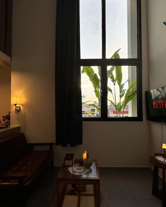 Cozy And Warm 1-bedroom Hotel With Ac In The Middle Of Phnom Penh City - 金邊