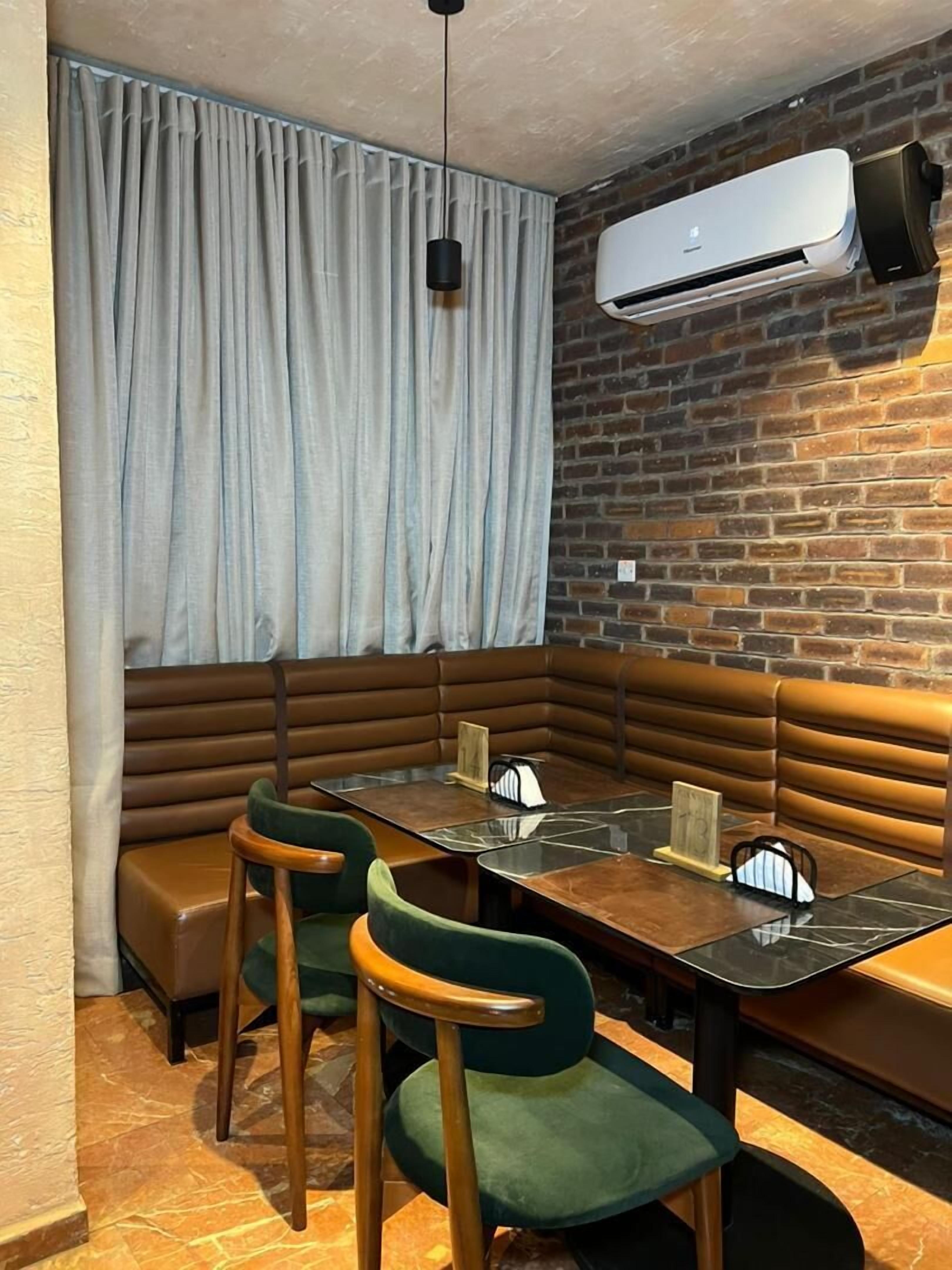 Área de estar no saguão